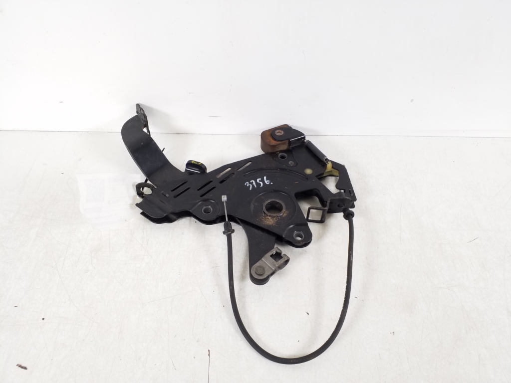 Used Mercedes Benz Viano Handbrake pedal A6394201384