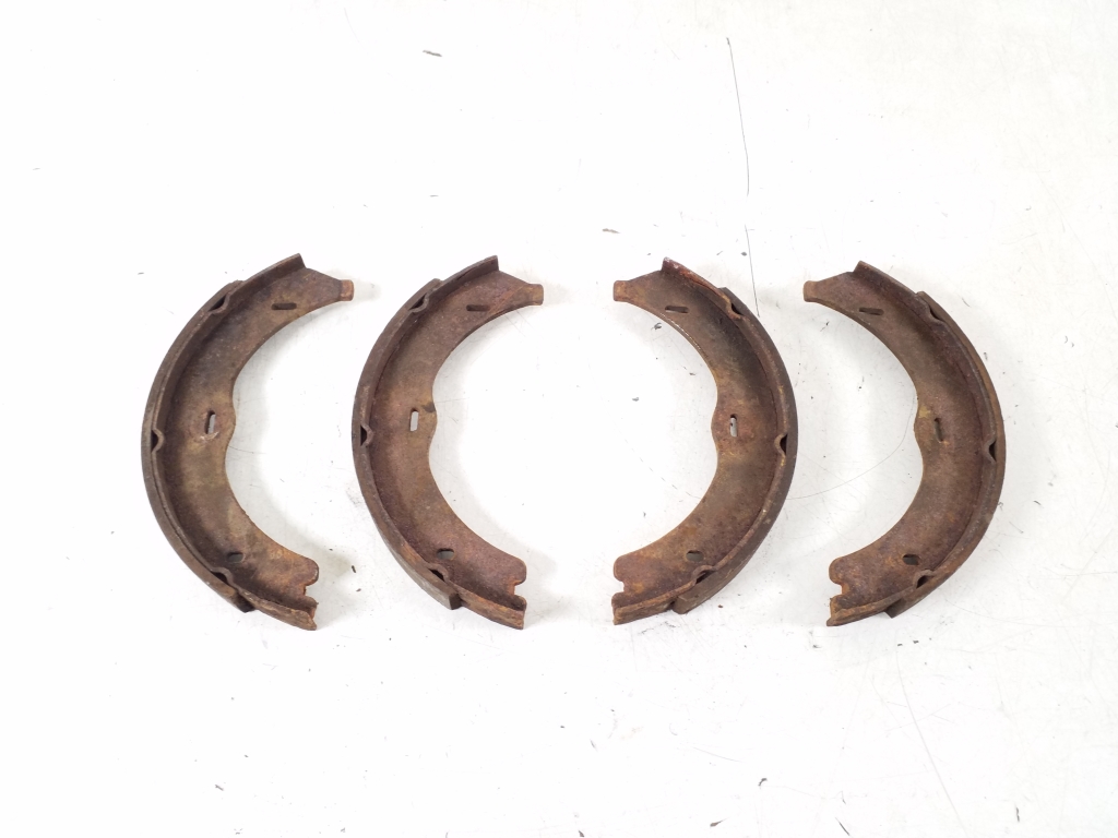 Used Mercedes Benz Vito Brake pads A6394200220