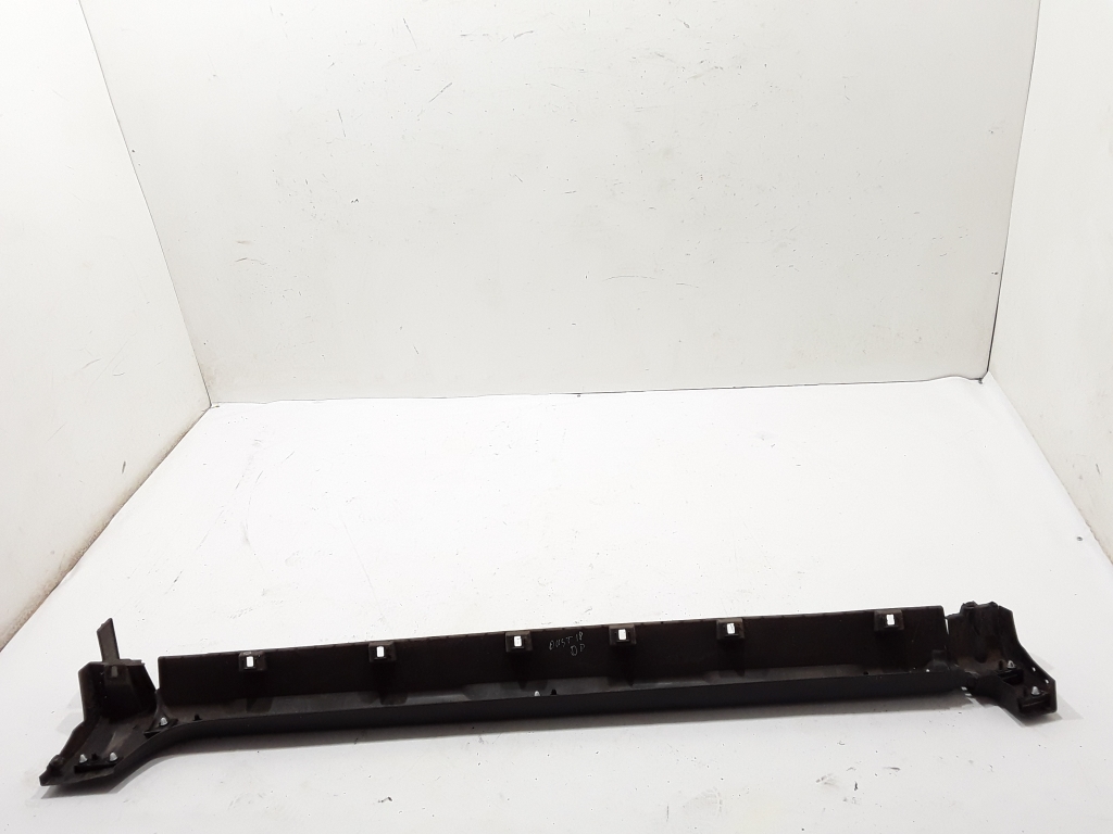 Used Dacia Duster Exterior sill trim 764260493R