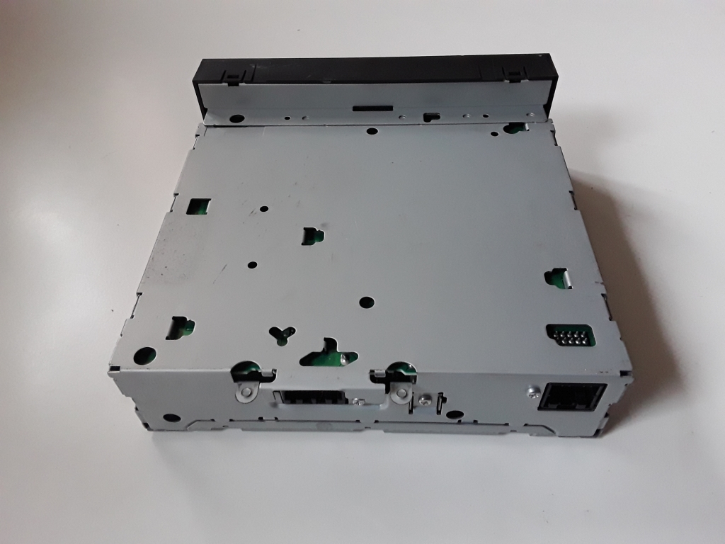 Used Jeep Grand Cherokee Audio, video, navigation P05064250AB