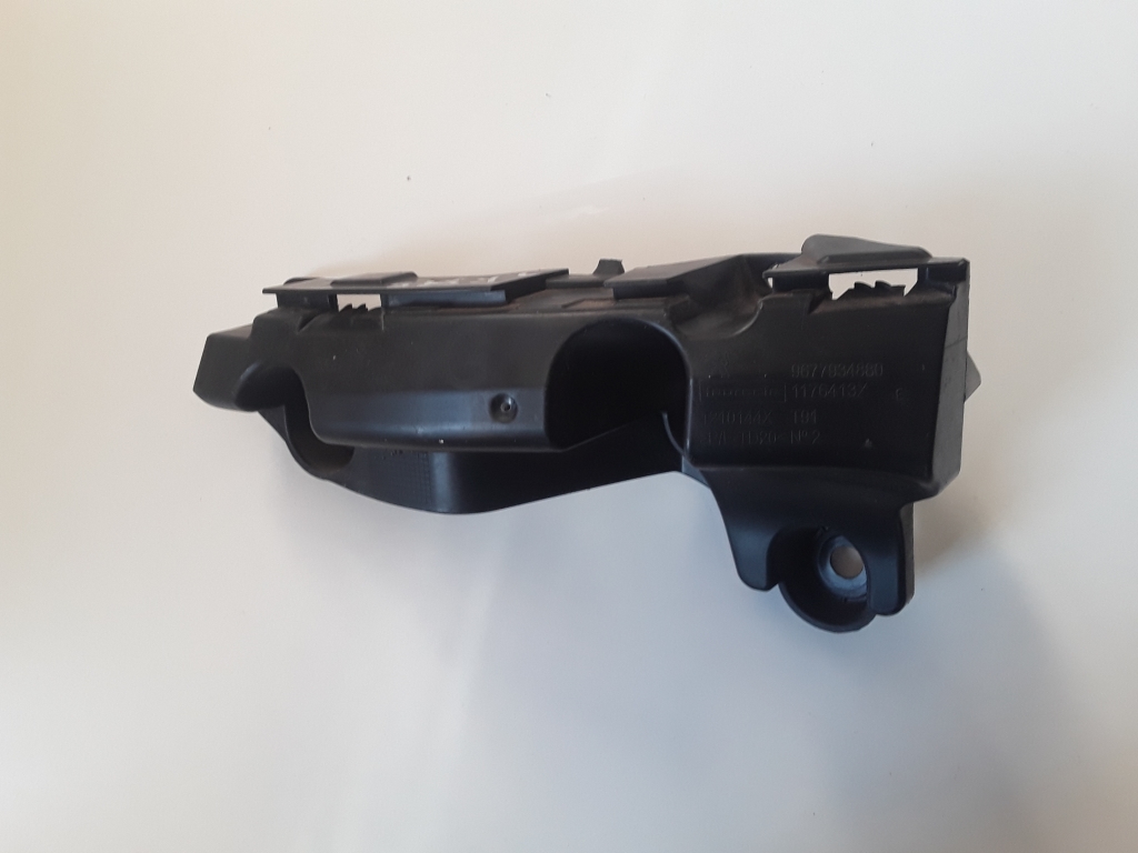 Used Peugeot 308 Rear bumper bracket 9677934880