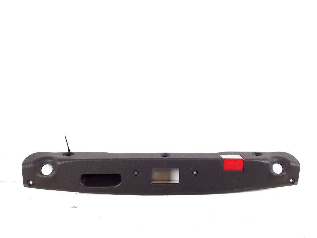 Naudotas Mercedes Benz C-Class Bagažinės dangčio išmušimo kita detalė ...