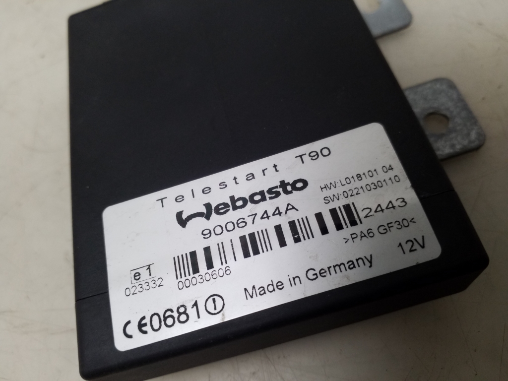 Used NISSAN Primastar Webasto relay 9006744A