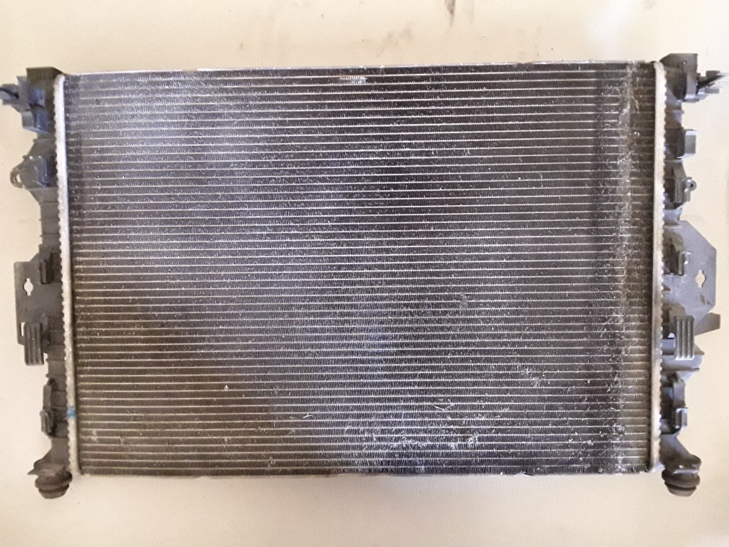 Used Land Rover Evoque Cooling radiator 989721G