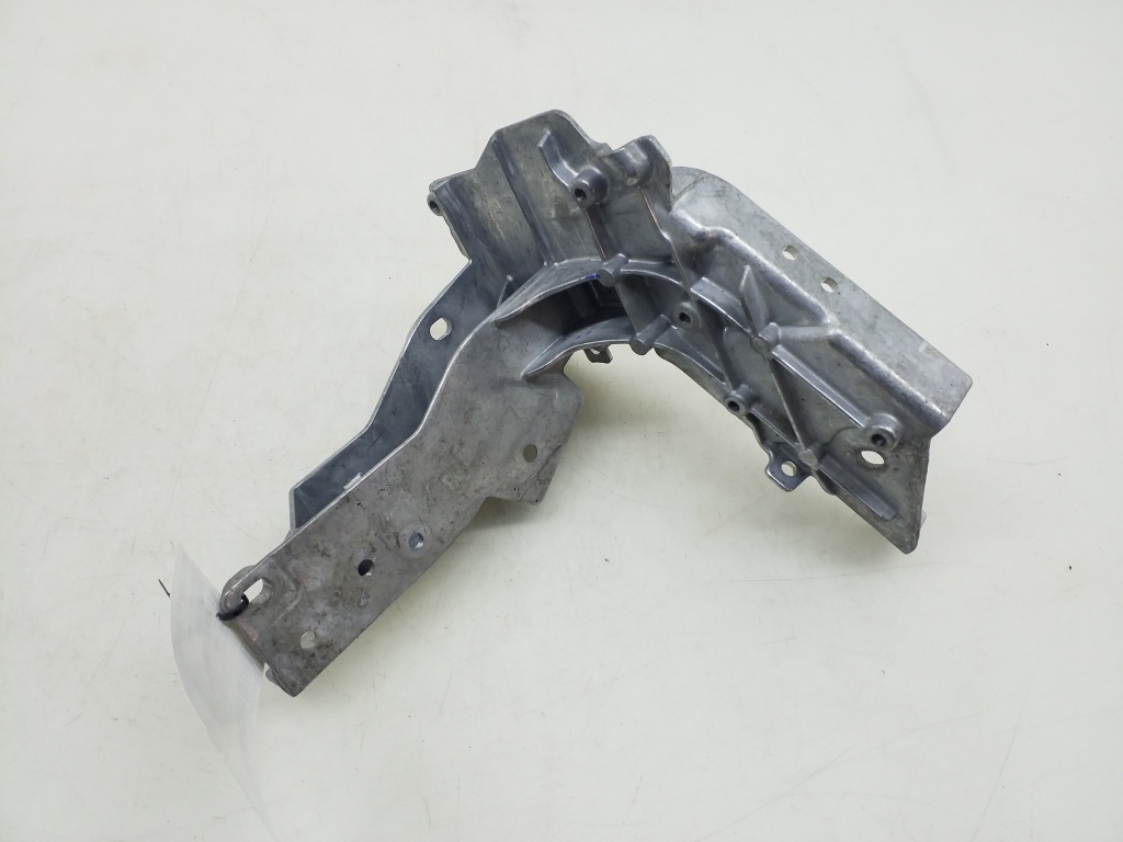 Used Mercedes Benz E-Class Other detail of the front frame A2536210600