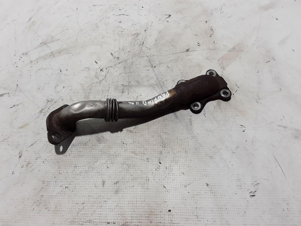 Used NISSAN Pathfinder EGR valve pipe 147135X00B