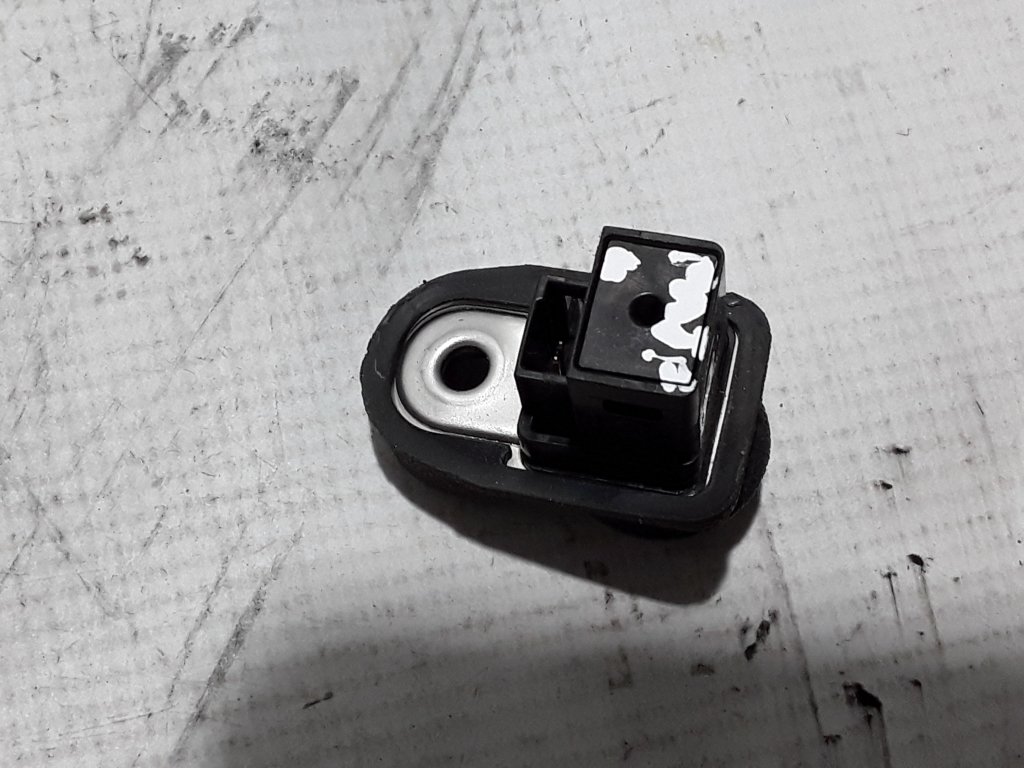 Used NISSAN Pathfinder Door switch on the body 25360AD000
