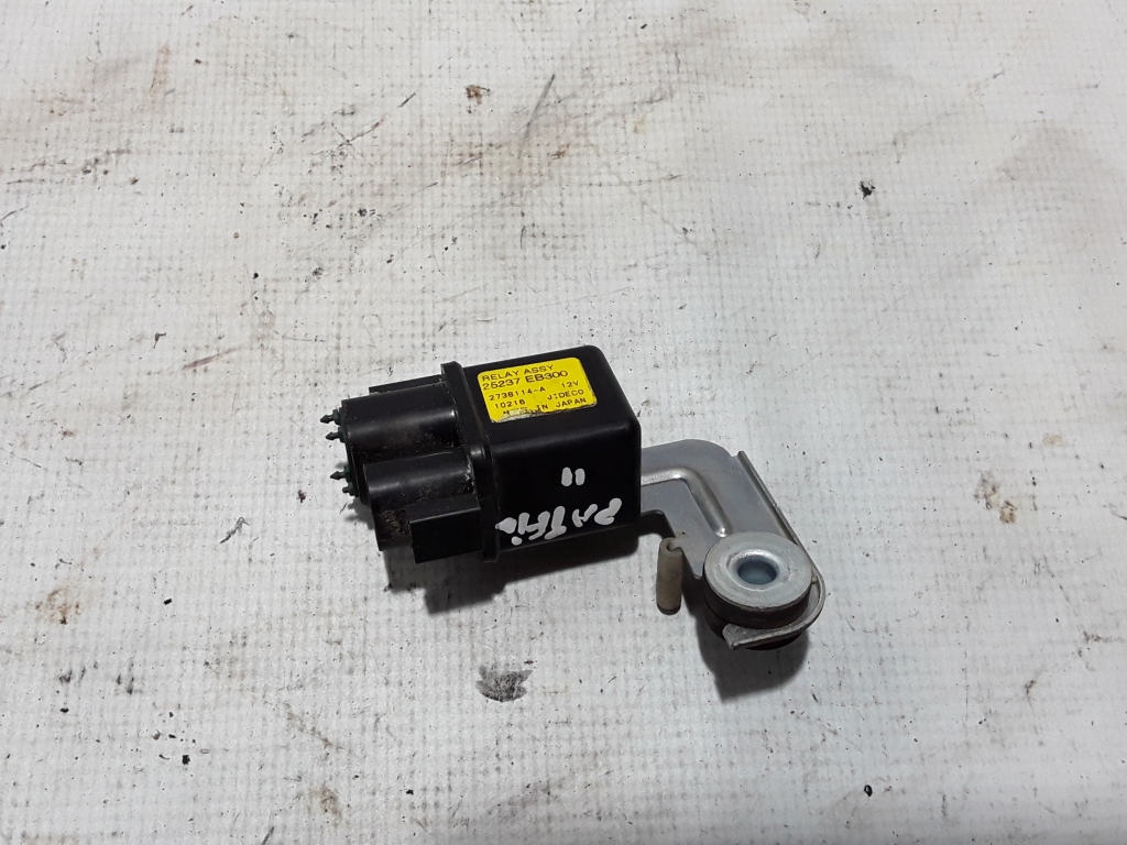 Naudotas NISSAN Pathfinder Žvakių pakaitinimo rėlė 25237EB300