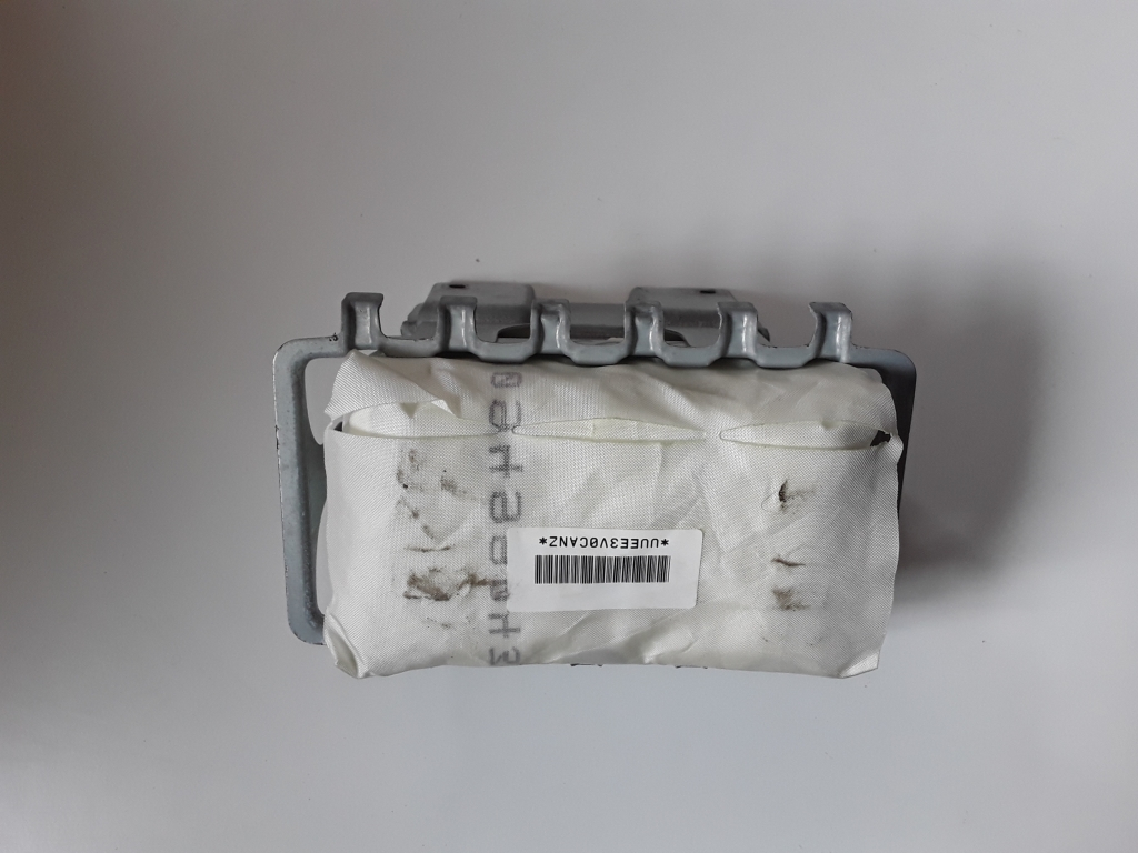 Used Mitsubishi Outlander Airbag passenger panels 7030A311