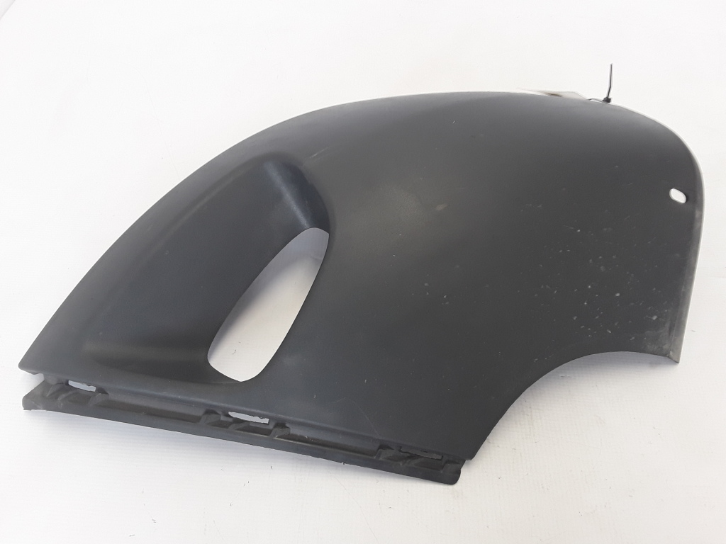 Used VOLVO XC90 Other part of the front bumper 30678950