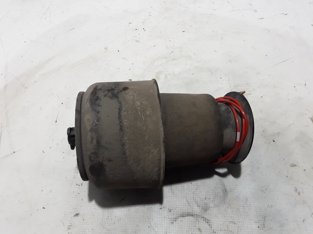 Used BMW 5 SERIES Rear axle airbag 6781843
