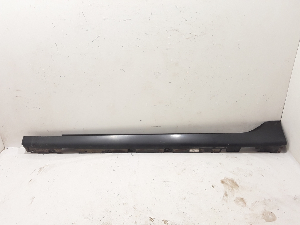 Used BMW 5 SERIES Exterior sill trim 7233365