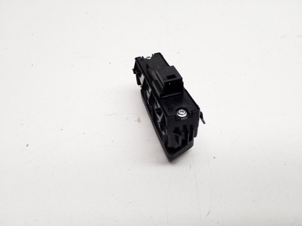 Used Mercedes Benz C-Class Door lock unlock switch A2049058402