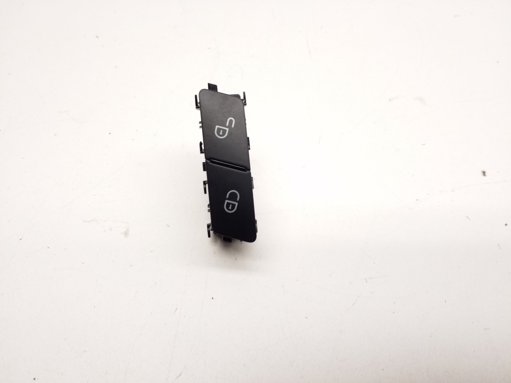 Used Mercedes Benz C-Class Door lock unlock switch A2049058402