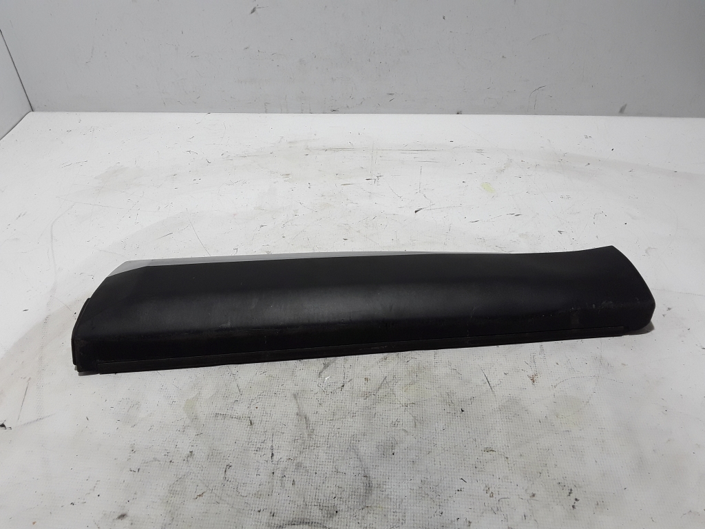 Used Peugeot 2008 Rear side door strip 9837637480