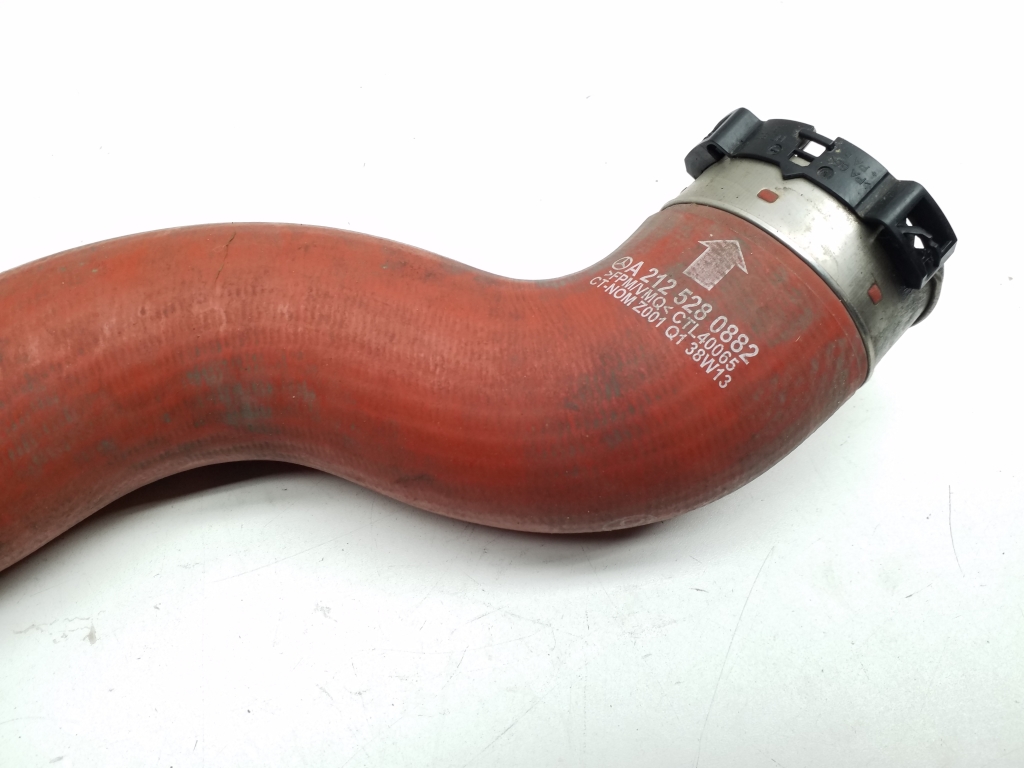 Used Mercedes Benz E-Class Intercooler hose A2125280882