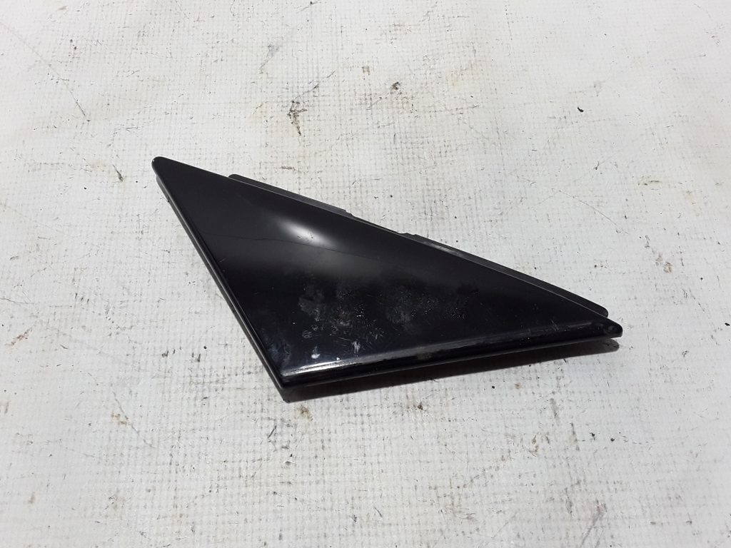 Naudotas VOLVO S60 Apdaila prie veidrodėlio trikampis 31469403