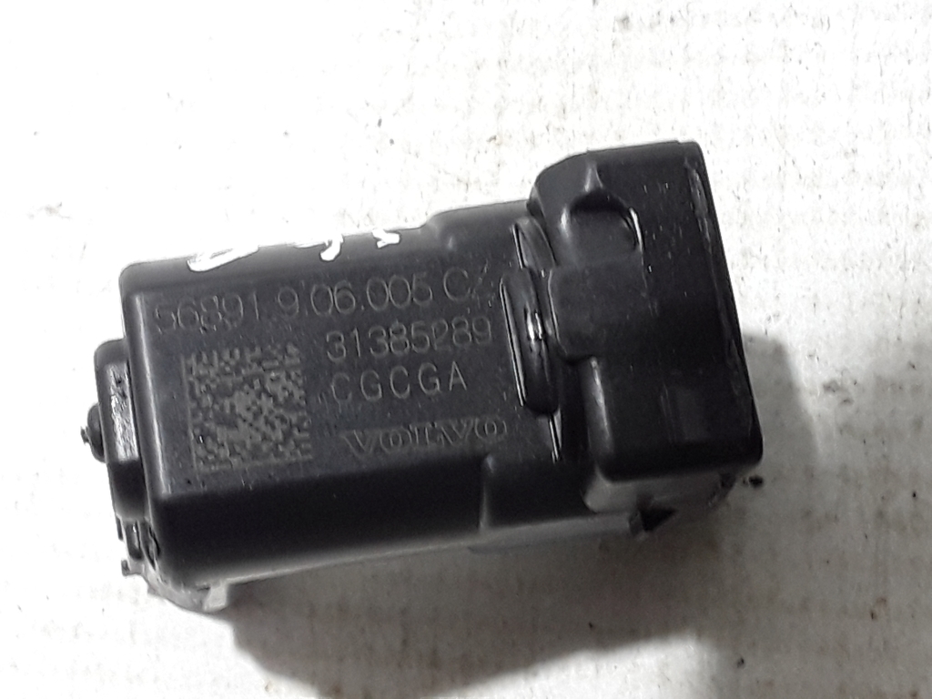 Used VOLVO S60 Fuel filler cap lock 31385289