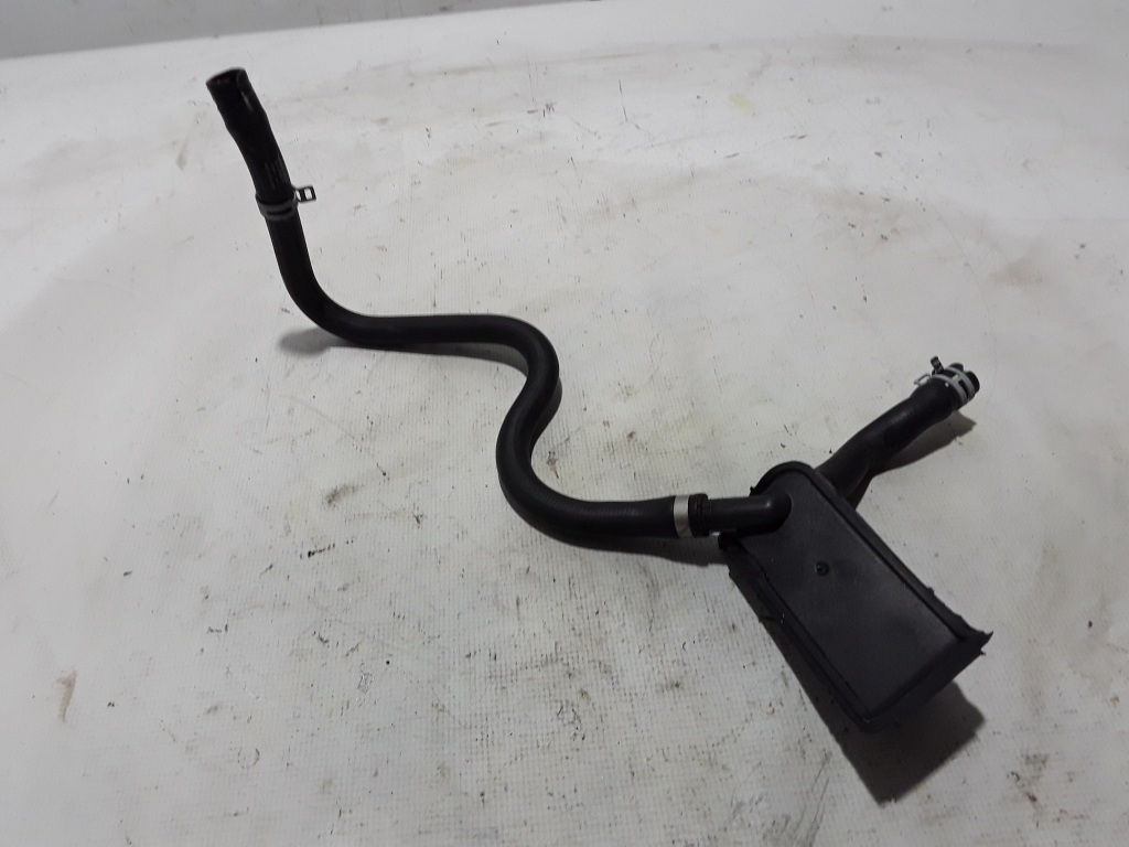 Naudotas VOLVO S60 Aušinimo radiatoriaus žarna 32138838