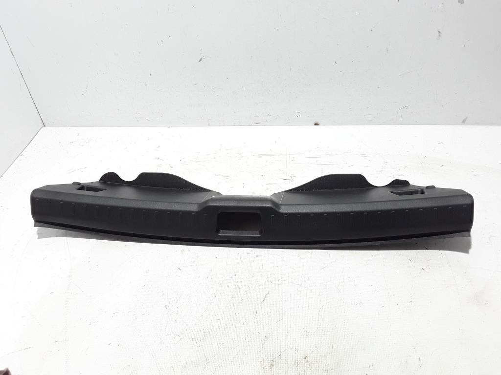 Used VOLVO S60 Rear panel interior trim 32260208