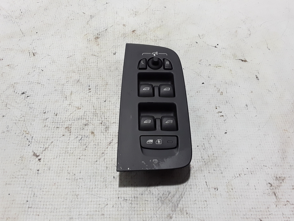 Used VOLVO S60 Front door glass switch 31433407