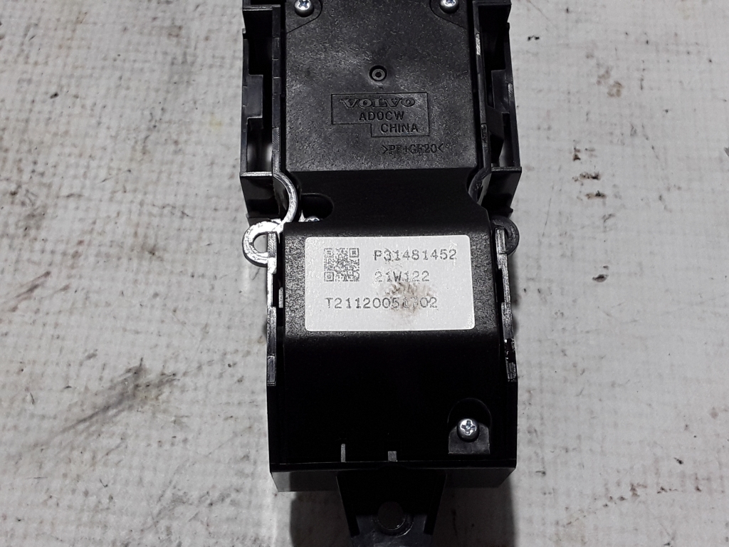 Naudotas VOLVO S60 Jungiklis užvedimo 31481452