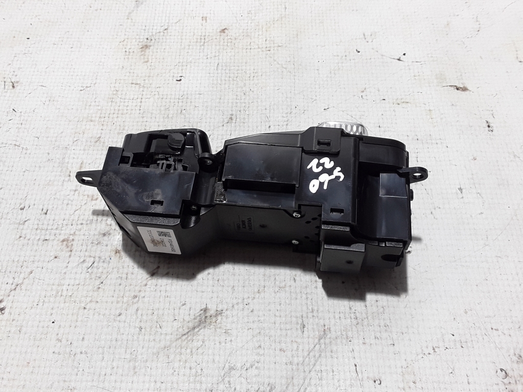Used VOLVO S60 Ignition switch 31481452