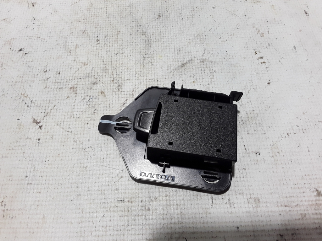 Used VOLVO S60 Sim card reader 32279274