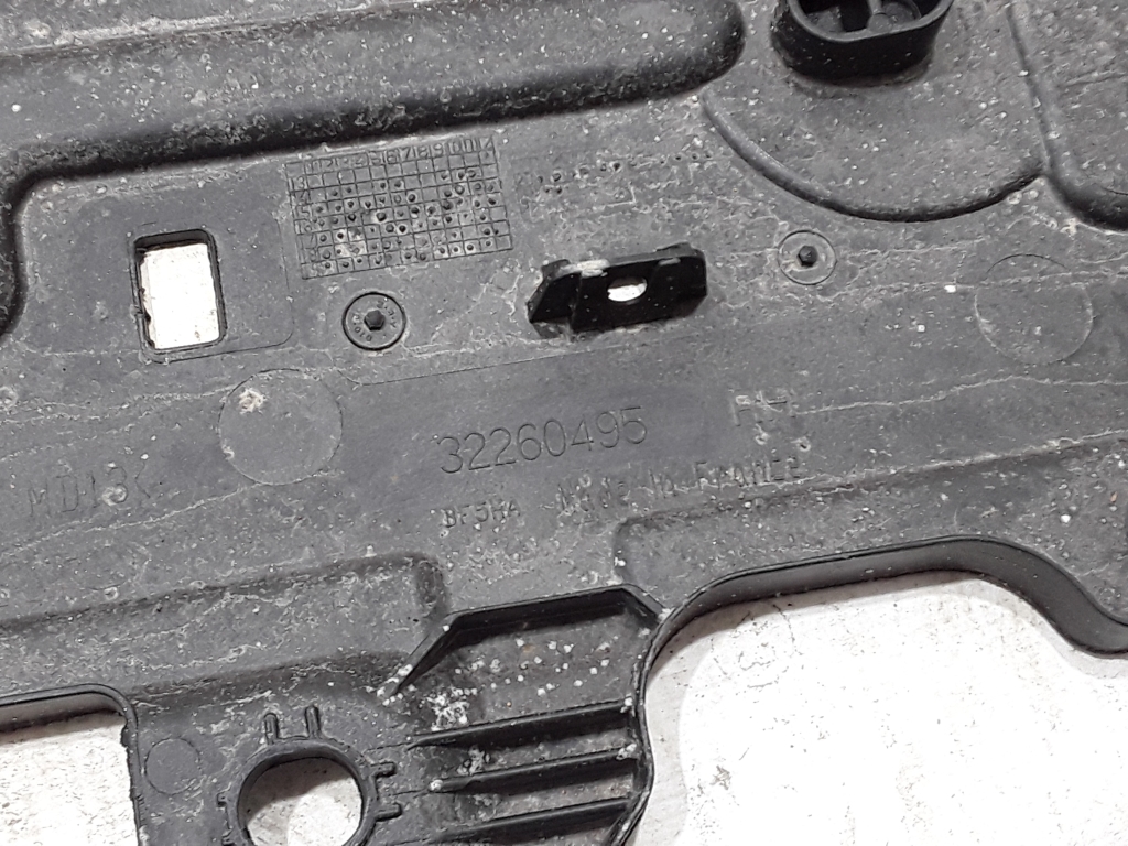 Used VOLVO S60 Bottom protection 32260495