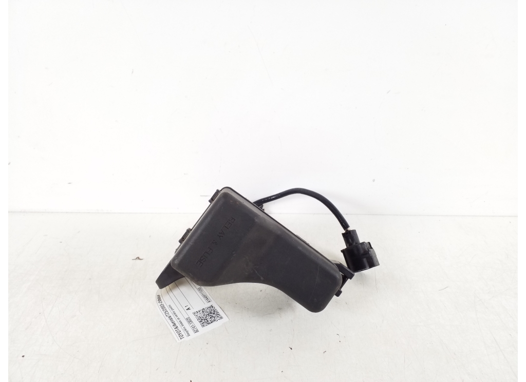 Used TOYOTA Avensis Fuse blocks 82741-13020