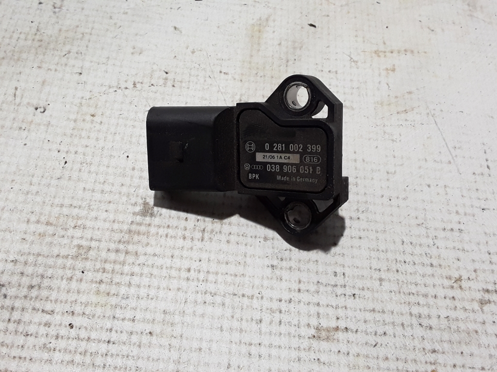 Used AUDI A6 Intercooler radiator sensor 038906051B
