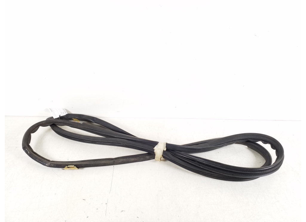 Used TOYOTA Corolla Front door sealing rubber 62311-02030