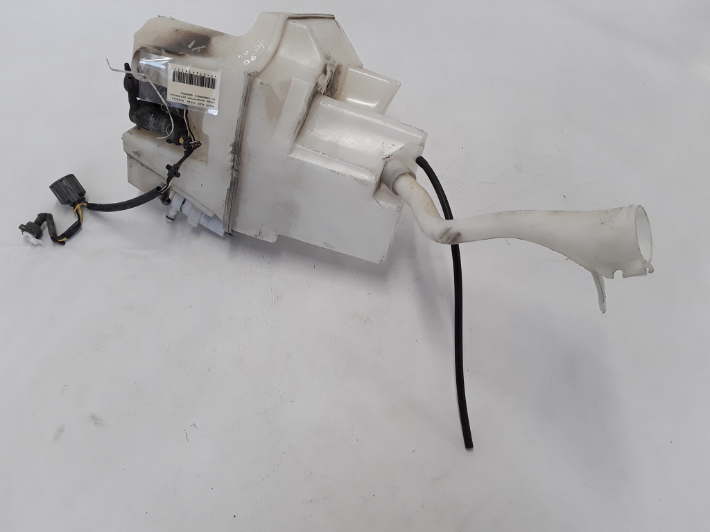 Used VOLVO XC90 Windscreen washer tank front 8659490