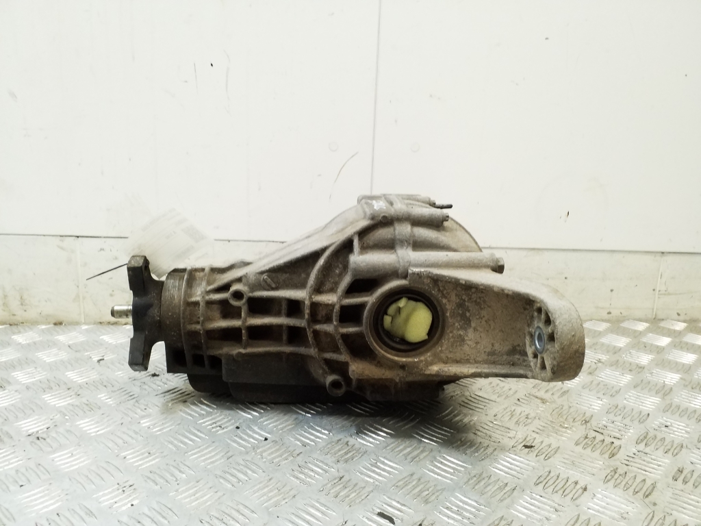Used Mercedes Benz ML-Class Rear reducer A1643500414