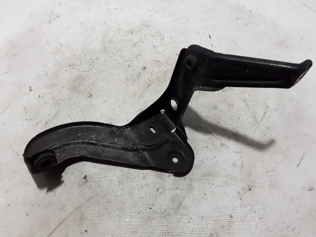 Used AUDI A6 Intercooler radiator bracket 4F0145813F