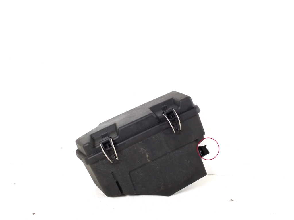 Naudotas Mercedes Benz ML-Class Saugiklių bloko korpusas po variklio ...