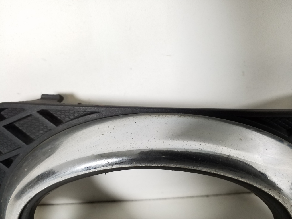 Used Mercedes Benz ML-Class Front bumper fog lamp cover A1648260124