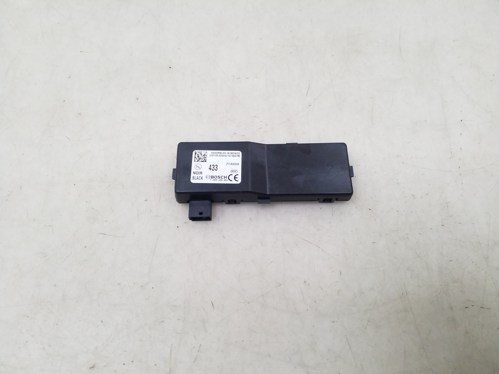 Used Opel Insignia Central locking control unit 13503204