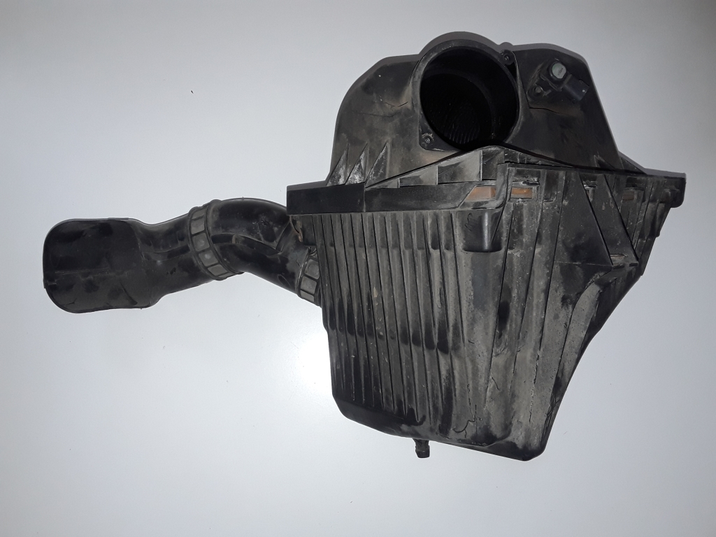 Naudotas Jeep Grand Cherokee Oro filtro korpusas 53013803AC