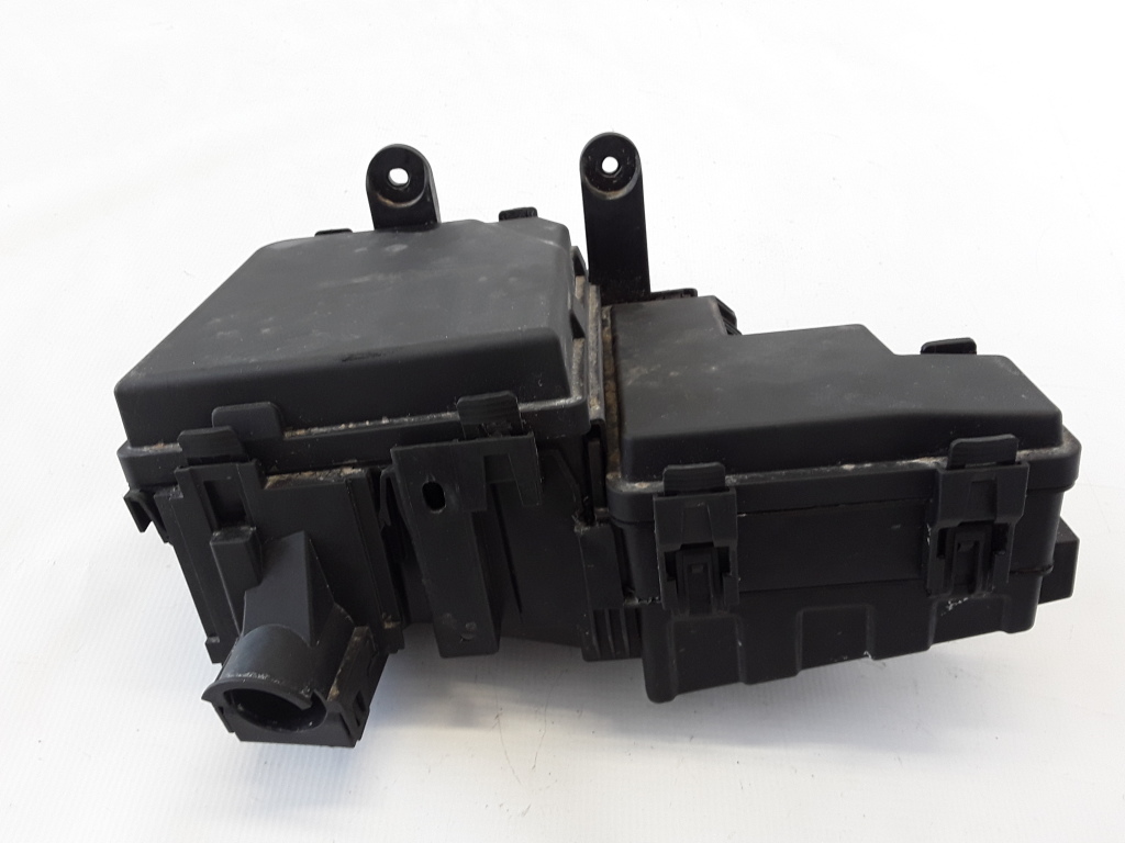 Used RENAULT Koleos Fuse box housing under the hood 284B82475R