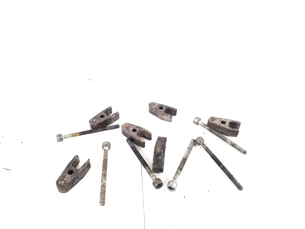 Used Mercedes Benz ML-Class Fuel injector holder A6420160038