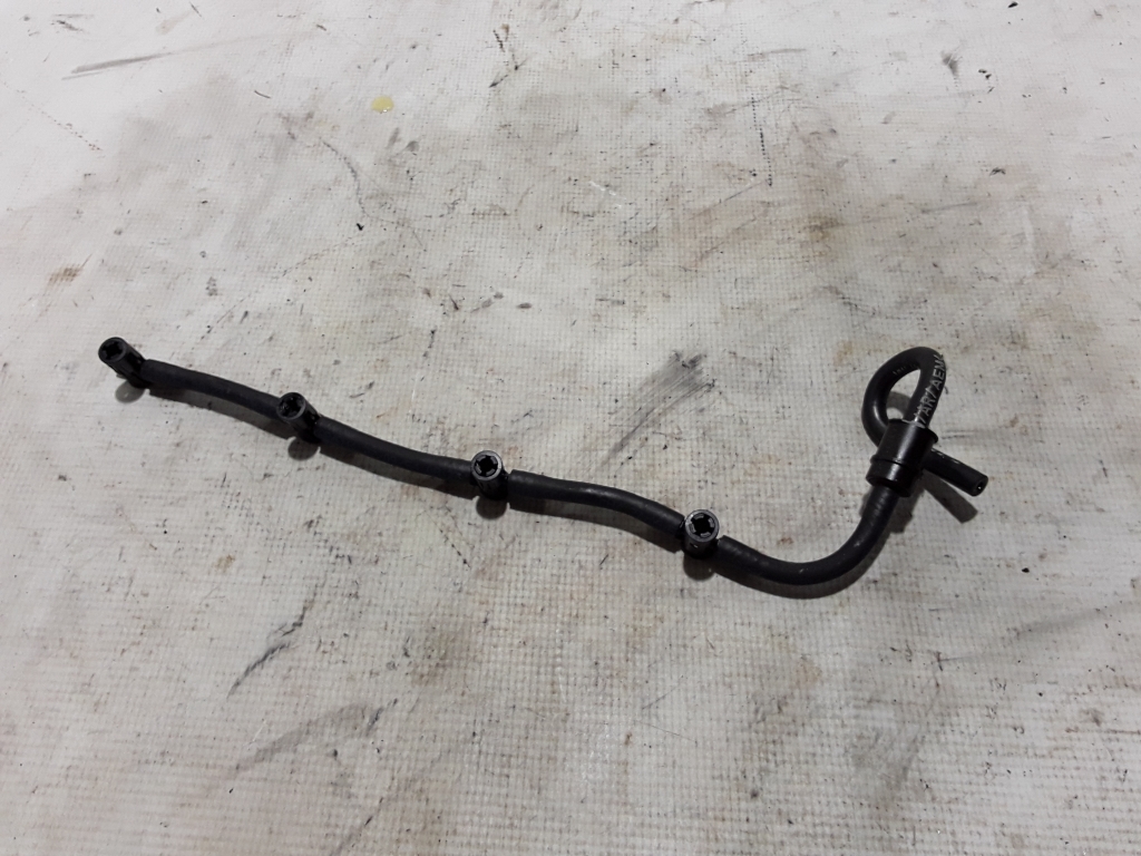 Used AUDI Q5 Fuel reversible 03L130235S