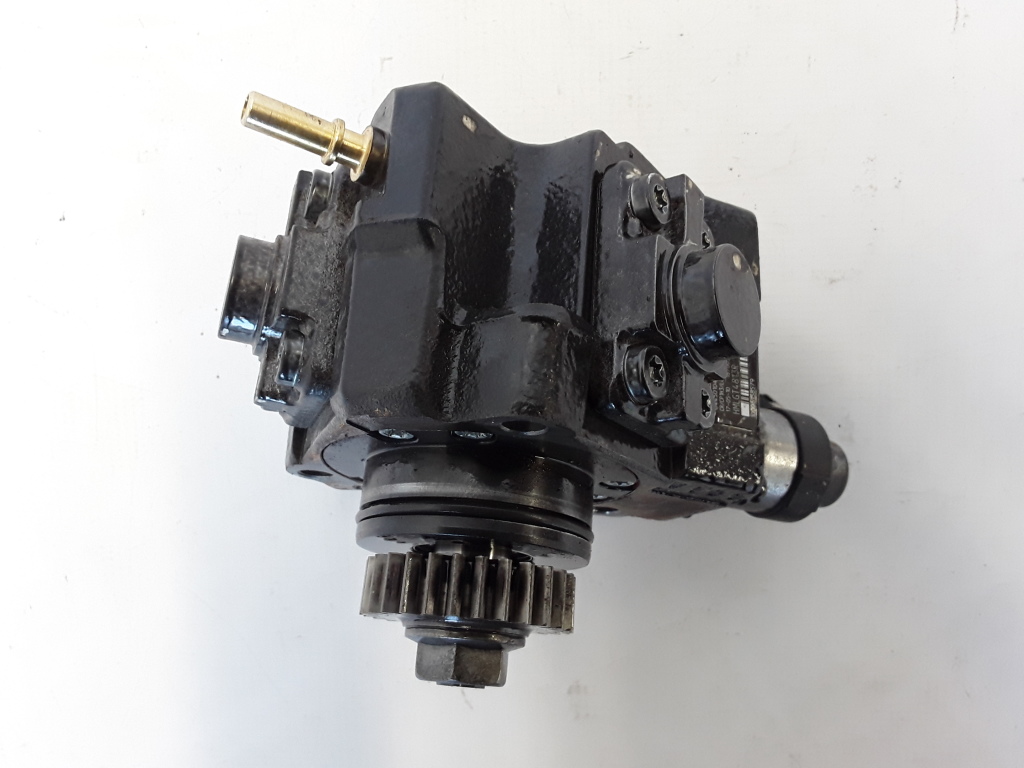 Used RENAULT Koleos Fuel pump 167005114R