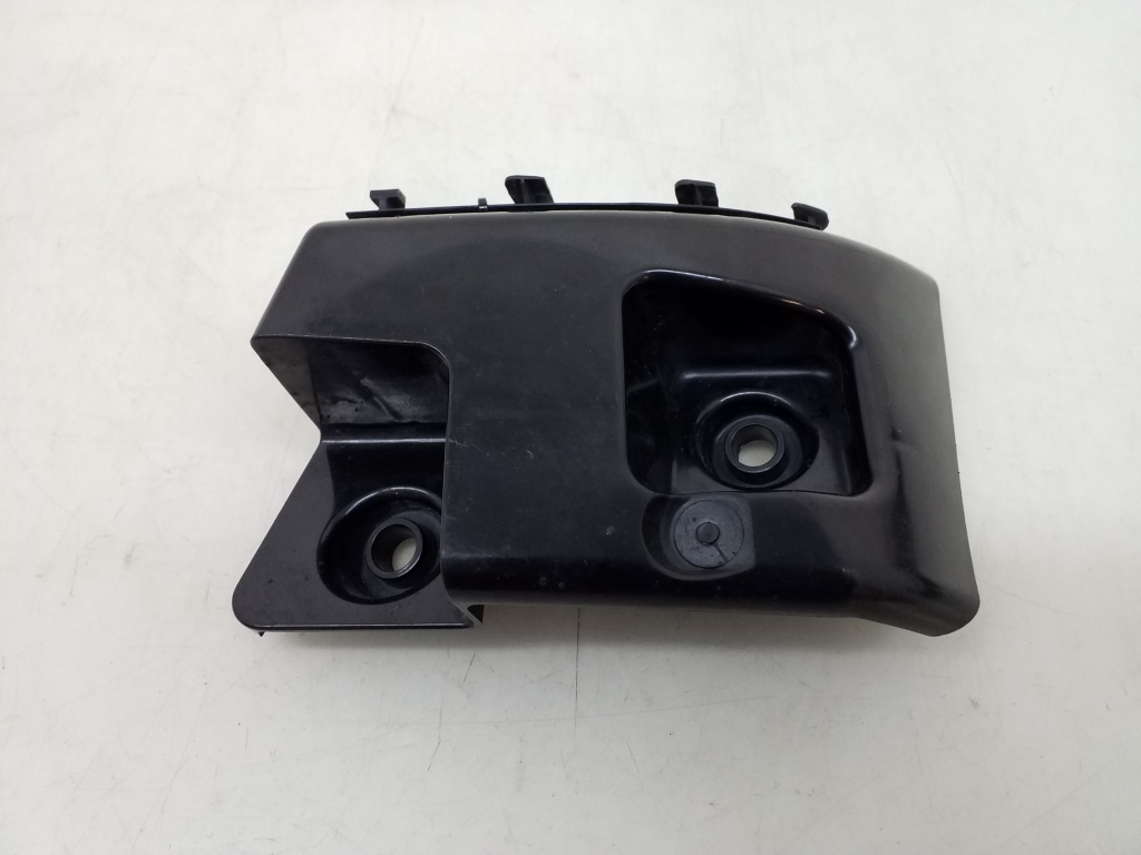 Used Mercedes Benz B-Class Rear bumper bracket A2468850265