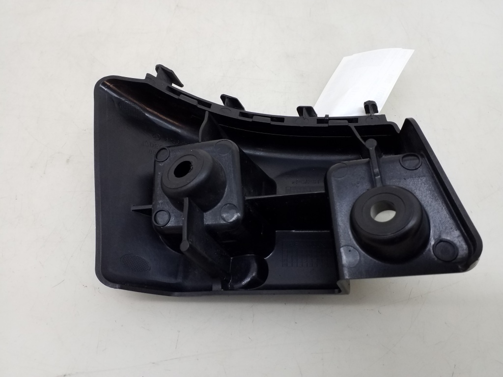 Used Mercedes Benz B-Class Rear bumper bracket A2468850265