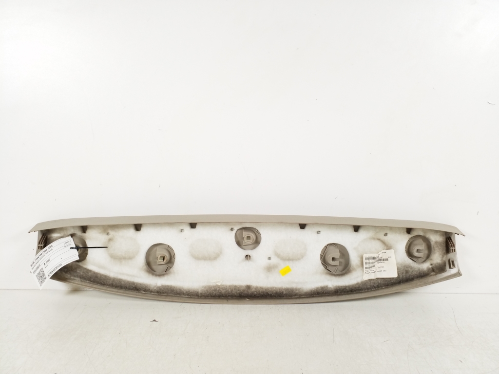 Naudotas Mercedes Benz ML-Class Bagažinės dangčio išmušimo kita detalė ...