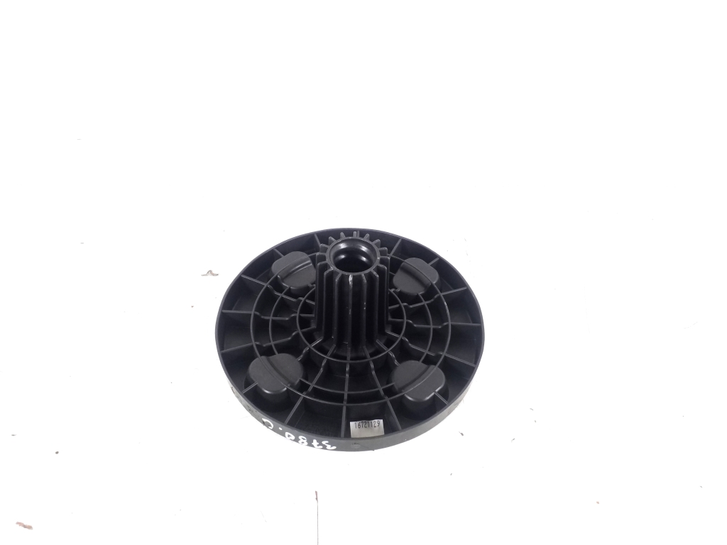 Naudotas Mercedes Benz ML-Class Atsarginio rato tvirtinimo detalė ...