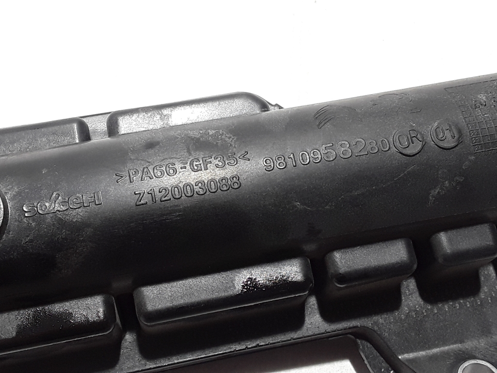 Used Peugeot 2008 Turbine cooling pipe 9810958280