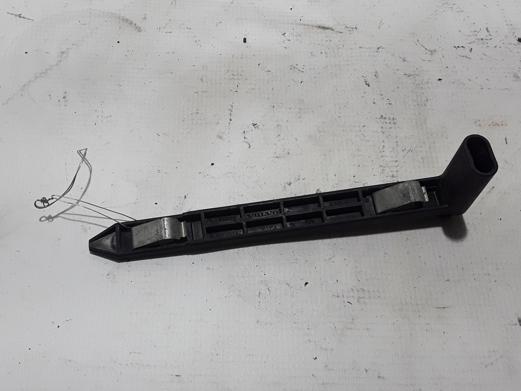 Naudotas VOLVO XC60 Priekinio žibinto laikiklis 30763154