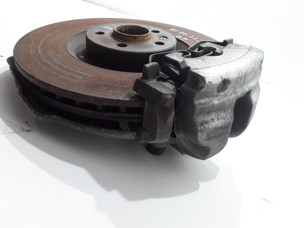 Used VOLVO XC90 Hub front 32298140